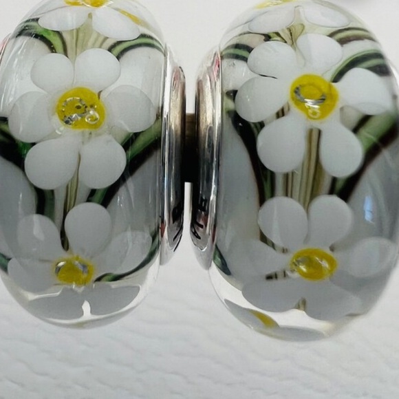 Pandora | Jewelry | Pandora Pair Of Yellow And White Flower Murano ...